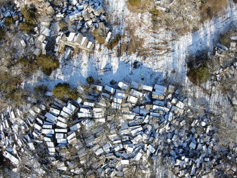 Last-limestone-capital-installed-at-michigan-central-station