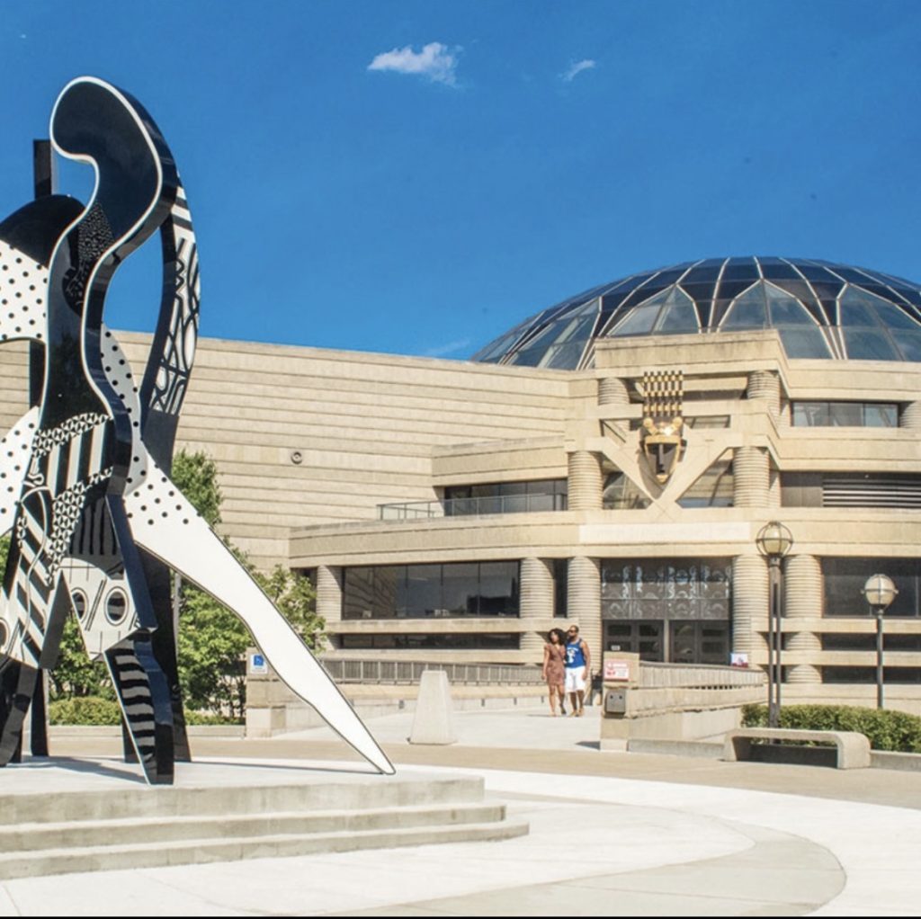 It's Outdoor Photo Season! Here Are 7 Alluring Detroit Spots To Grab ...